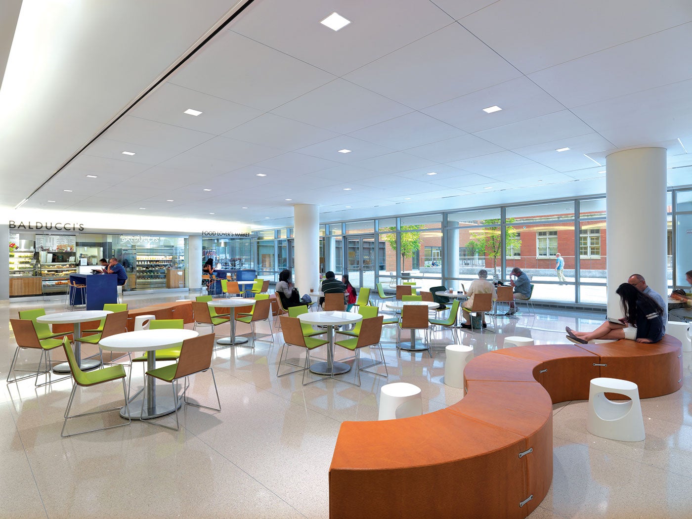 Hospitals take a fresh look on cafeteria design | HFM Magazine